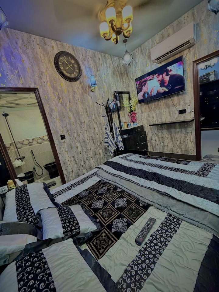 Flat And Entire Rental Unit In Karachi, Pakistan - Karachi