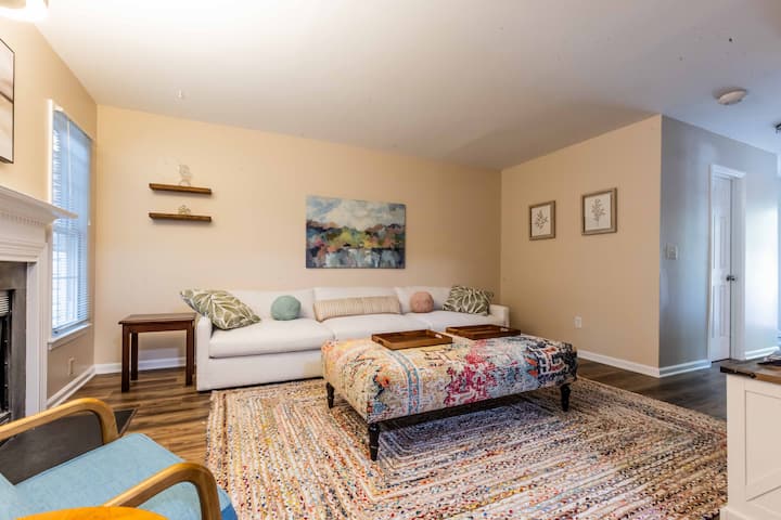 New Garden Park Townhouse - Greensboro, NC