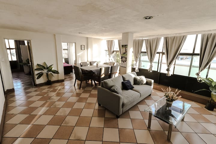 Espacio Entero En Oaxaca Centro · Cómodo - Oaxaca