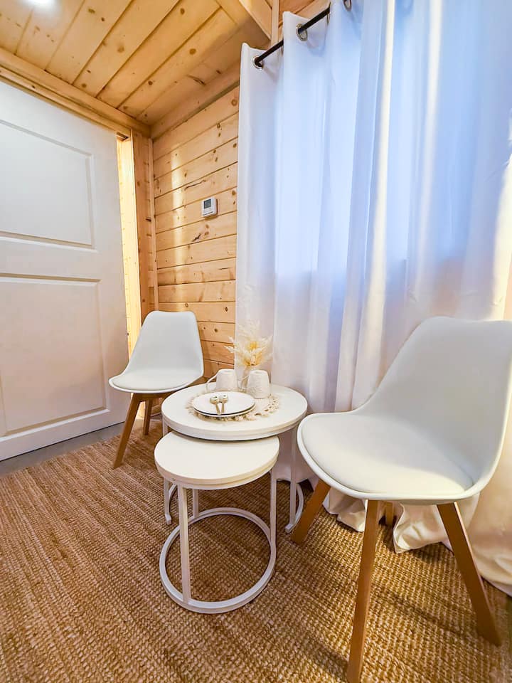 The Aspen Cabin - Prairie Comfort And Calm - Alberta