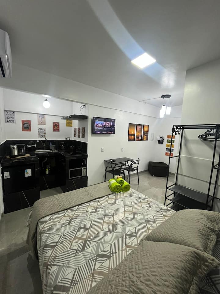 Kitnet Completo Com Garagem Próx. - Porto Alegre