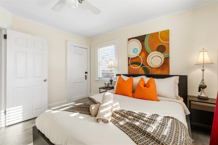 Full Home W 2-parking & 15 To Nyc/ 2-mins Hospital - East Rutherford, NJ