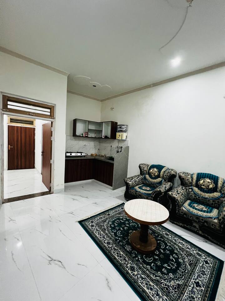 Nand Ghar 1bhk Near Krishna Janambhumi - Mathura