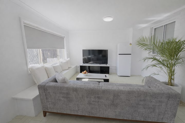 Spacious, Newly Renovated, Convenience - 6 Beds - 譚沃思