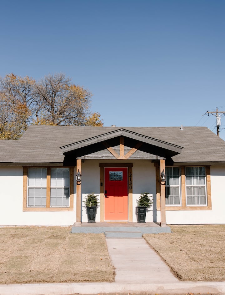 New! 3br Sleeps 6 | Downtown Abilene | Data Center - Abilene, TX