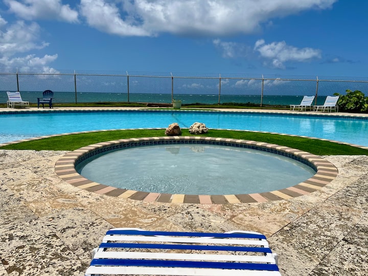 Penthouse Condo W/ Rooftop Terrace, Pools & Beach - Puerto Rico
