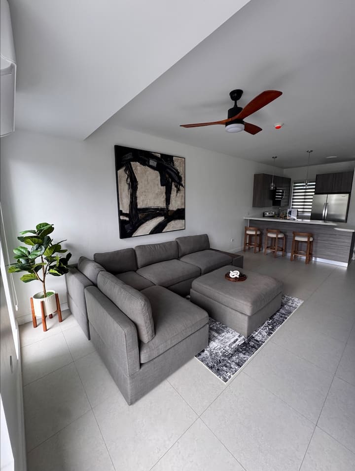 The Cozy Snug 
•Adults Only• - Kingston