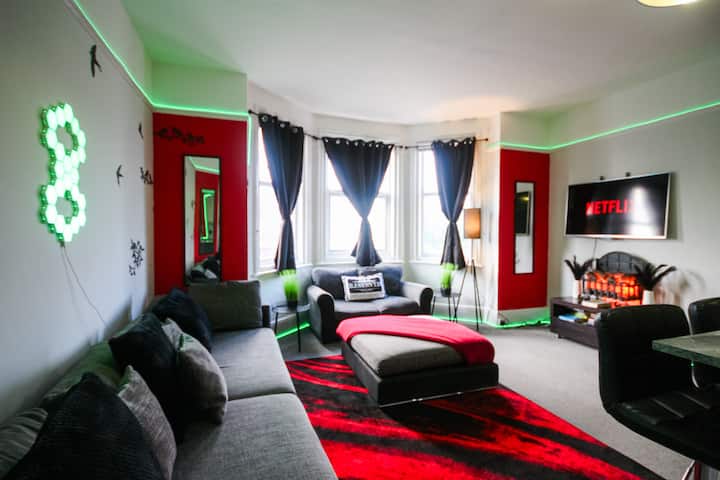 Aura - Sleeps 6 - Free Parking - Folkestone