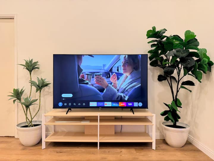 Modern 2b1b Back House • Private & Comfortable - West Covina, CA