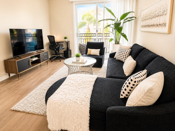 Resort-style 2br Marina Del Rey | Pool & Gym & Spa - Marina del Rey, CA