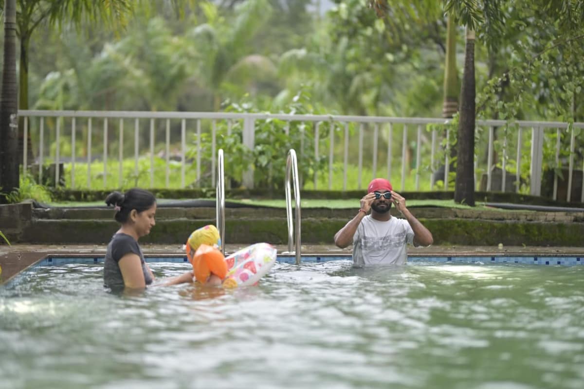 Chambre familiale de luxe 2 avec vue sur la colline à Tamhinighat ...
