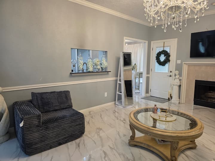 Elegant - Sugar Land, TX