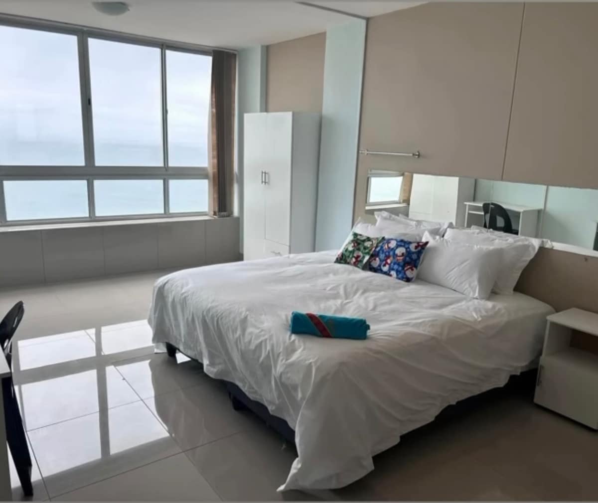 Marine Drive Penthouse | Ocean Views - Apartments for Rent in Gqeberha ...