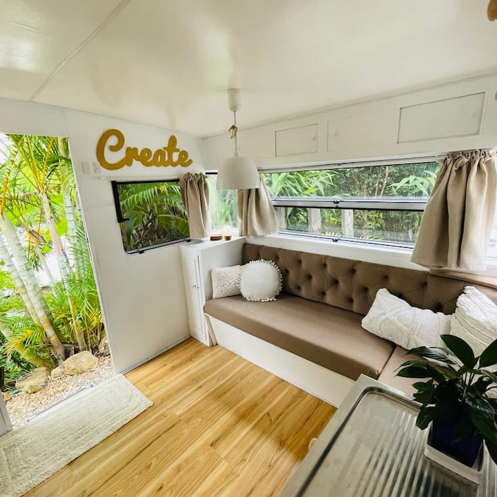 Olive The Caravan: Boutique Homestay - Intro Rate! - Beechmont