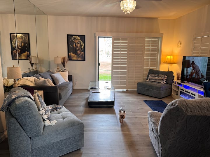 Stunning Golf Resort Style Oasis - Cathedral City, CA