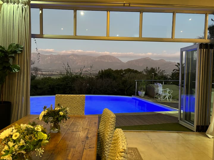 Relax With Magnificent Views. - Paarl