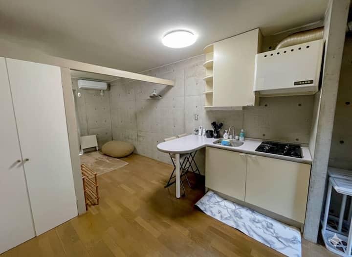 【砥部焼の里・1室貸切】少人数の滞在/無料駐車場/スーパーまで徒歩2分 - Matsuyama