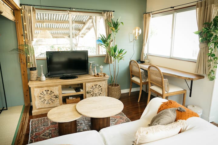 Playa Okinawa -Traditional Cottage / 10m To Beach - Okinawa Prefecture, Japan