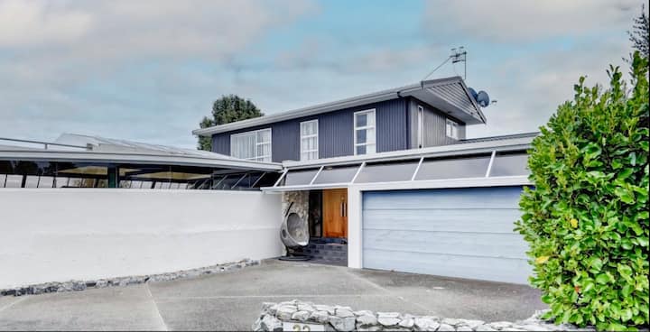 Fabulous Living In St Johns - Whanganui