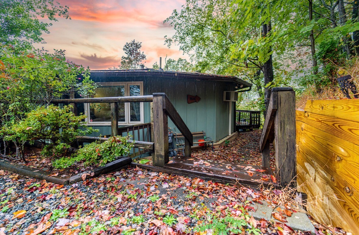Paradis sur la montagne - Maisons à louer à Lake Lure, Caroline du Nord ...