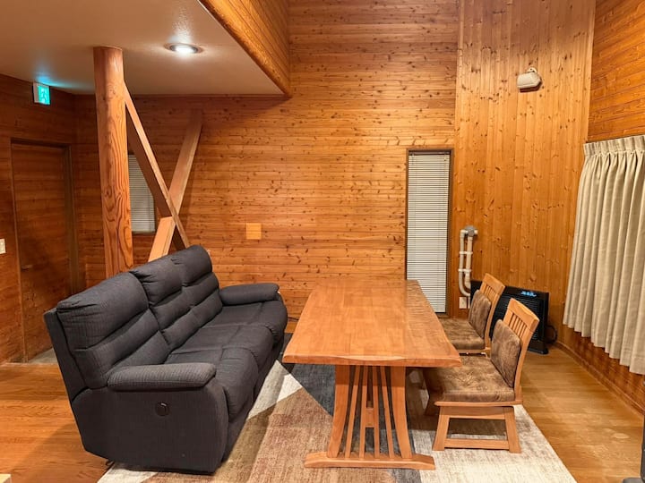 Newly Opened/大自然の雪景色と温泉/スキー場近くの静かに過ごせる一棟貸切宿 - Niseko