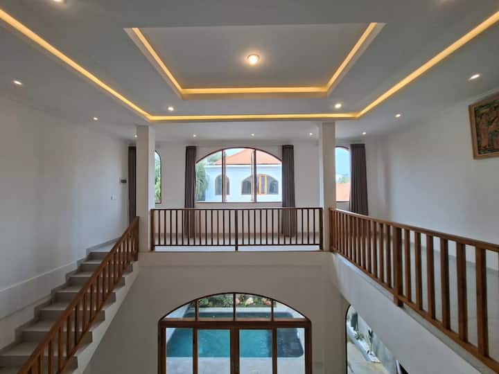 Jesti Villa 6 Berawa Beach Street - Bali