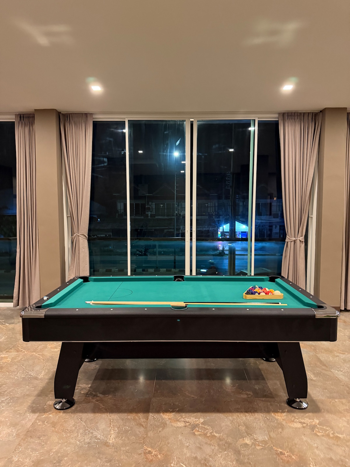 Grande chambre nouvel hôtel Aonang2025 - Hôtels à louer à Ao Nang ...