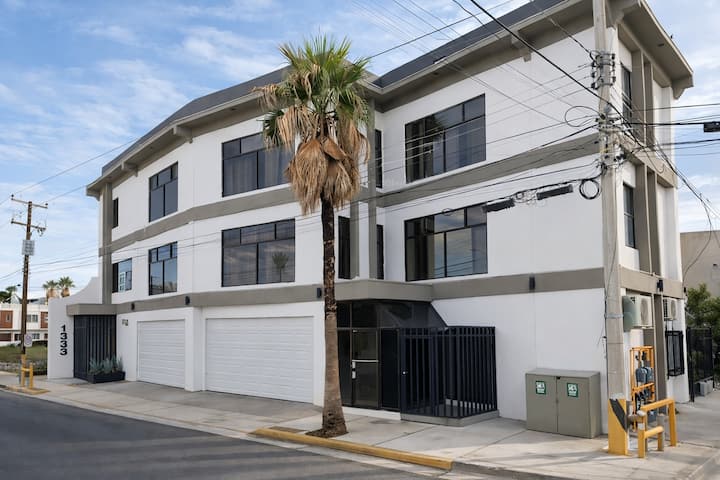 Cómodo, Seguro Y Bien Ubicado | Consulado A 18 Min - El Paso, TX