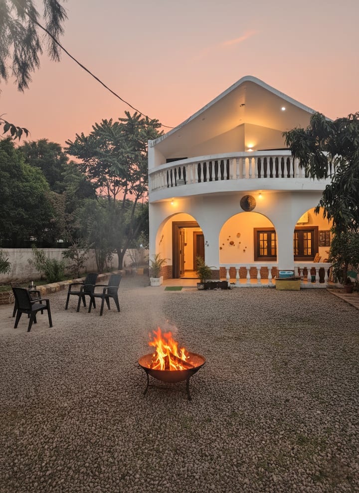 Midtown Villa :Private 5br Retreat. Near Shona Rd. - Gurgaon
