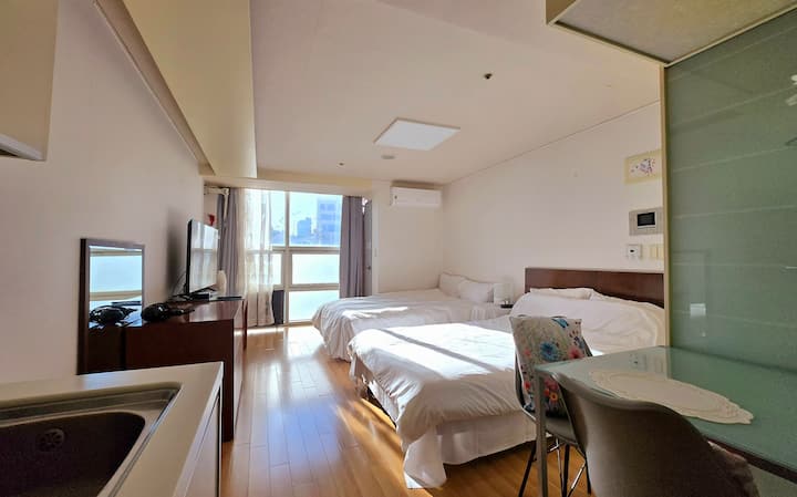 강남 한가운데#신논현역 #코엑스#차병원#성형외과#피부과 - Seul