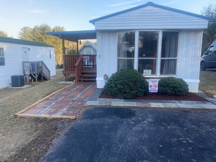 Cozy, Quiet Retreat Near Blue Ridge Parkway. 2 Bed - アシュビル, NC