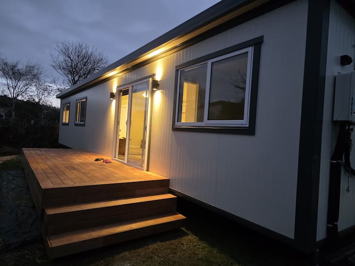 Peaceful 2br Escape | Walk To Bus |Family Friendly - 基督城