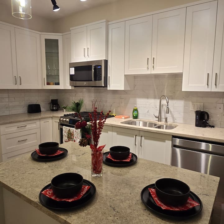 Brand New 1br In Langley • Patio & Free Parking - Langley