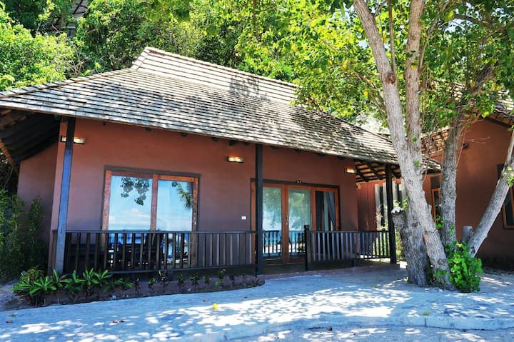 Family Beachfront Bungalow - Ko Tao