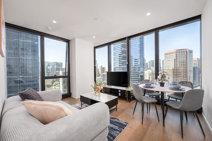 Modern High-rise 2br Apt | City View, Gym & Pool - Australie