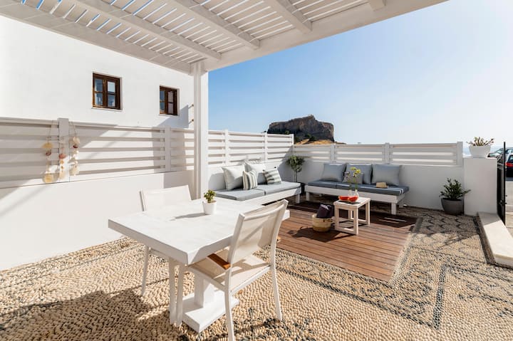 Traditional Lindian Suite 1 - Lindos