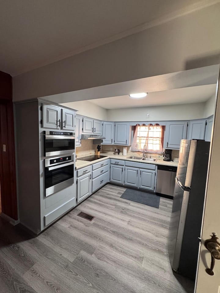 7 Br / 4 Ba - Abundant Parking-southaven - Southaven, MS