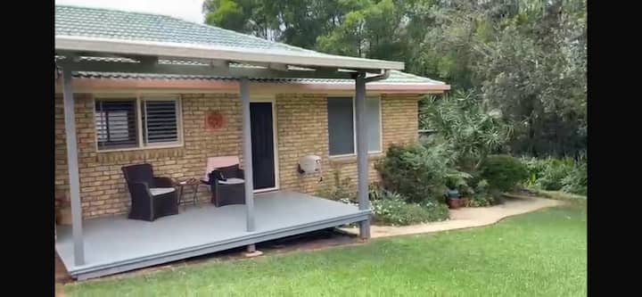 Banksia Hideaway - Port Macquarie