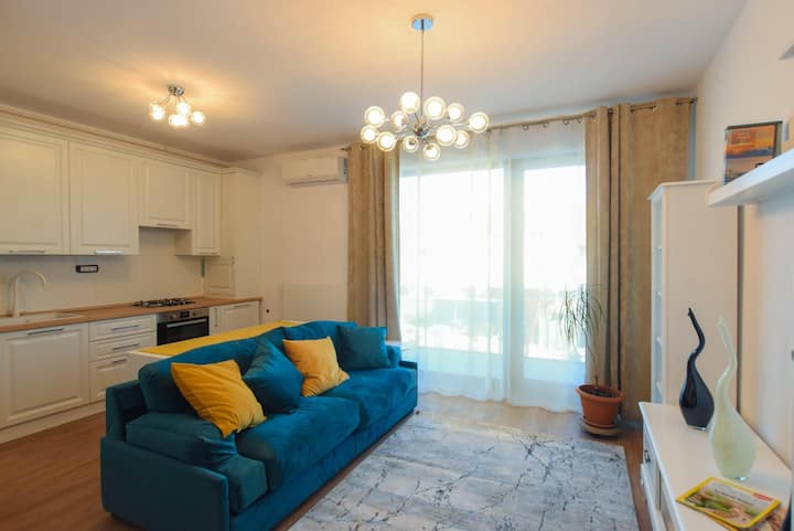 High-end 2br Apartment - New Building - Buftea