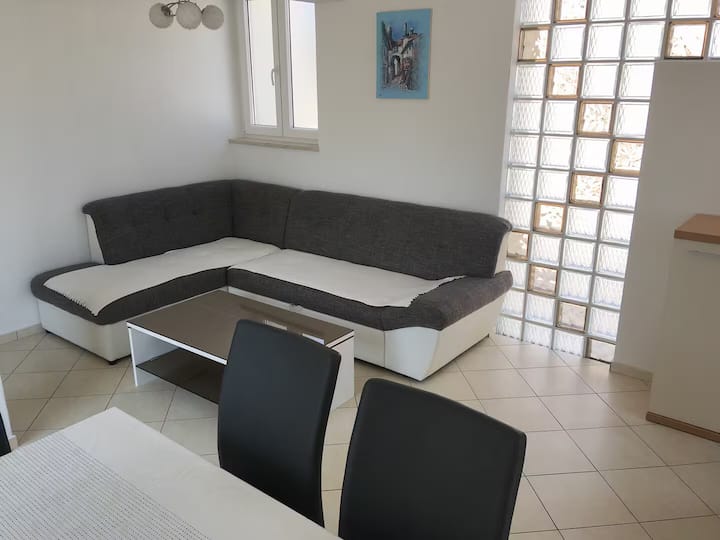 2 Bedroom Apartment In Tisno (4+0) - Tisno