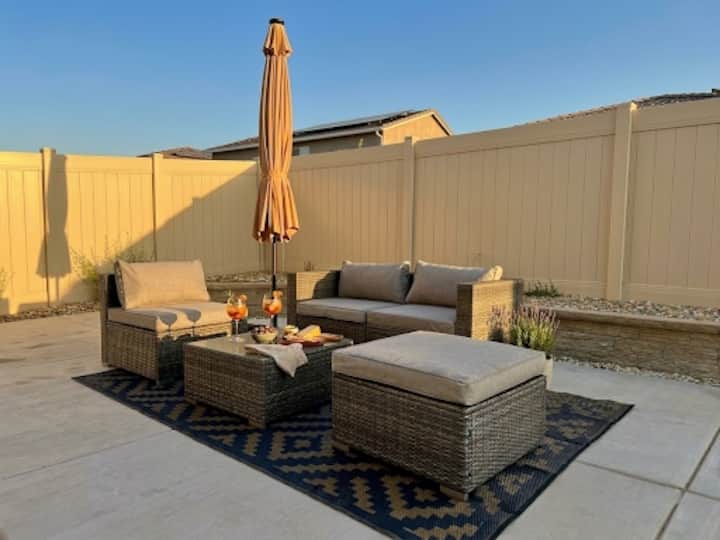 New! Beautiful Home With Outdoor Patio & Bbq Grill - エルクグローブ, CA