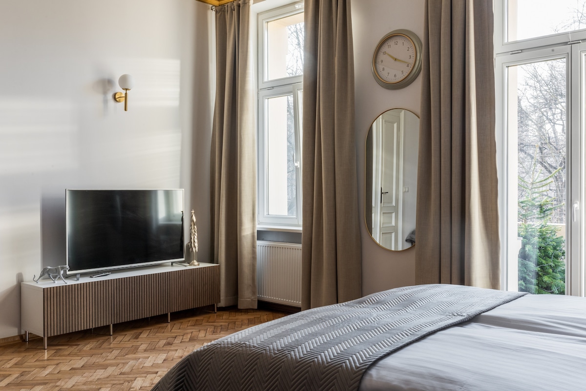 Classic Charm Apartment in City Centre • by COTA - Apartments for Rent ...