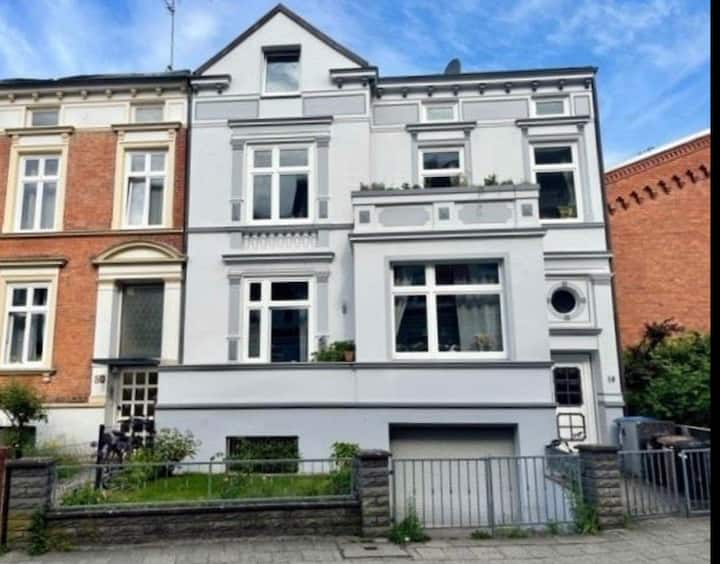 Familienfreundlicher Altbaucharme Nah Zur Altstadt - リューベック