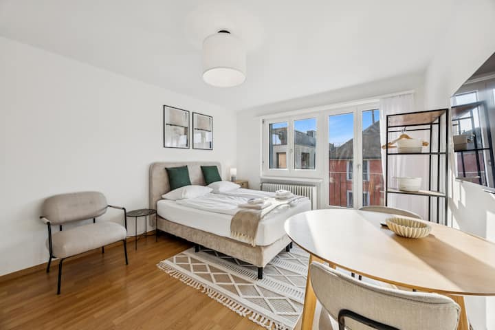 Queen Bed / City Centre / Smart Tv / Wifi - Cr 21 - Zürich