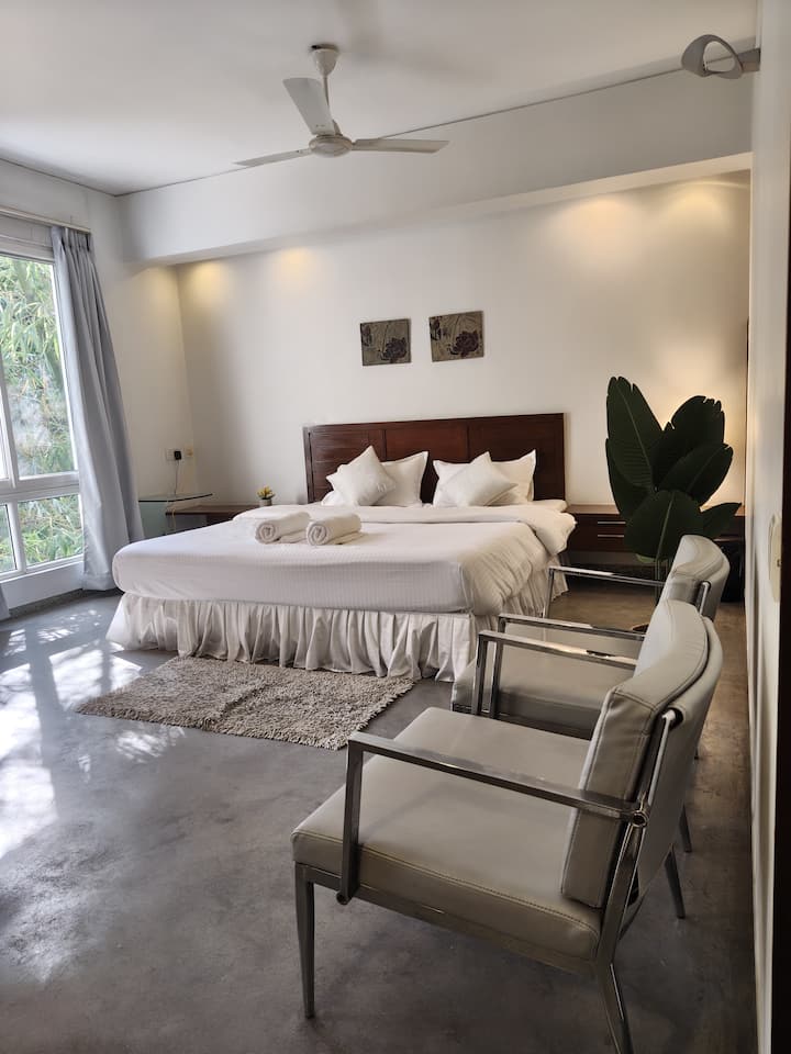 Urban Opulence - Luxurious Ac King Studio (9026) - Bengaluru