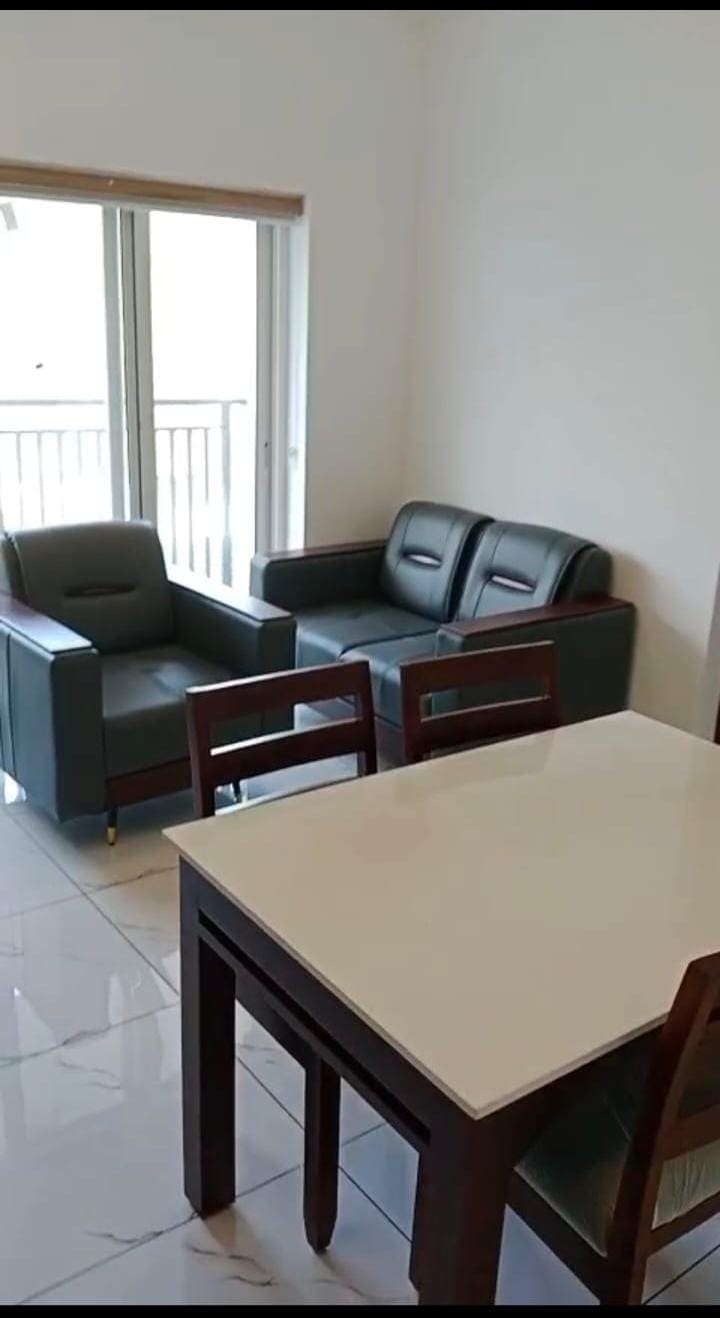 Simple y sereno 1 BHK cerca del Hospital Rajagiri - Departamentos en ...