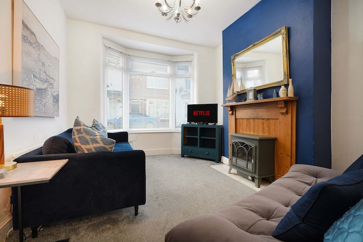 Coastal 3-bed Home For Families & Contractors - Saltburn-by-the-Sea