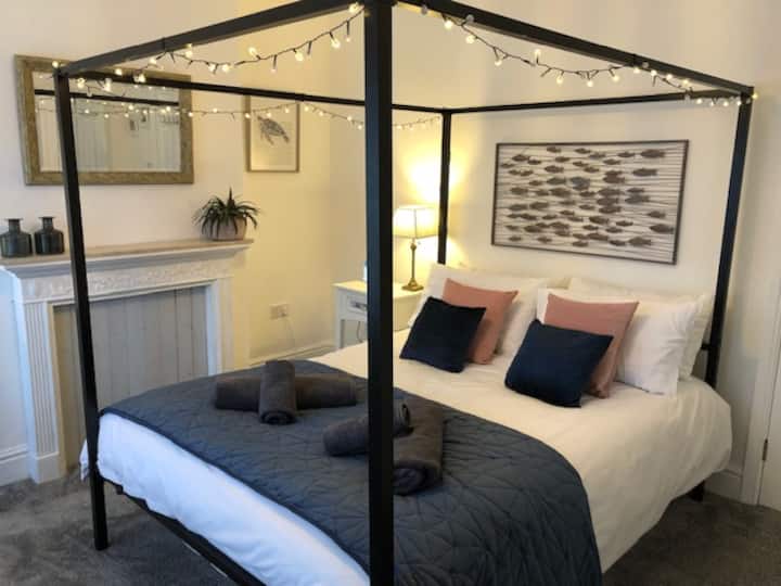 Coastal 3 Bed | Ideal For Families & Contractors - Redcar