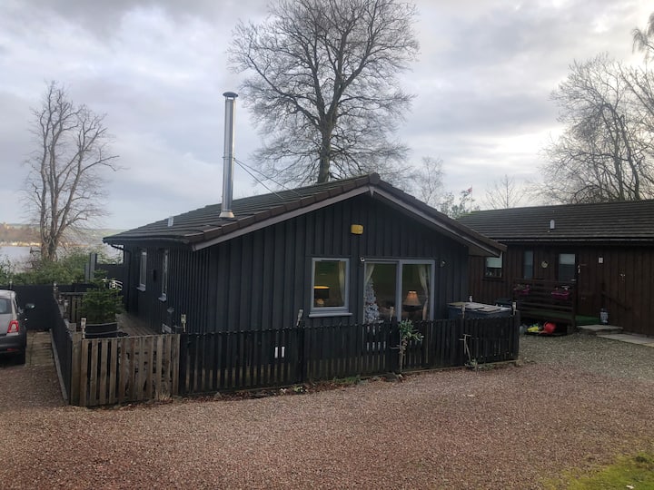 Beach Croft Cabin - Overlooking The Holy Loch - Dunoon
