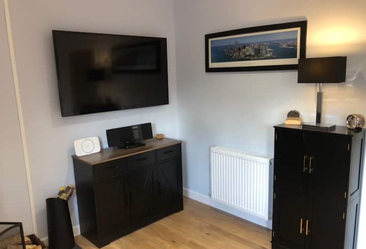 Lavender Lodge - Overlooking The Holy Loch - Dunoon
